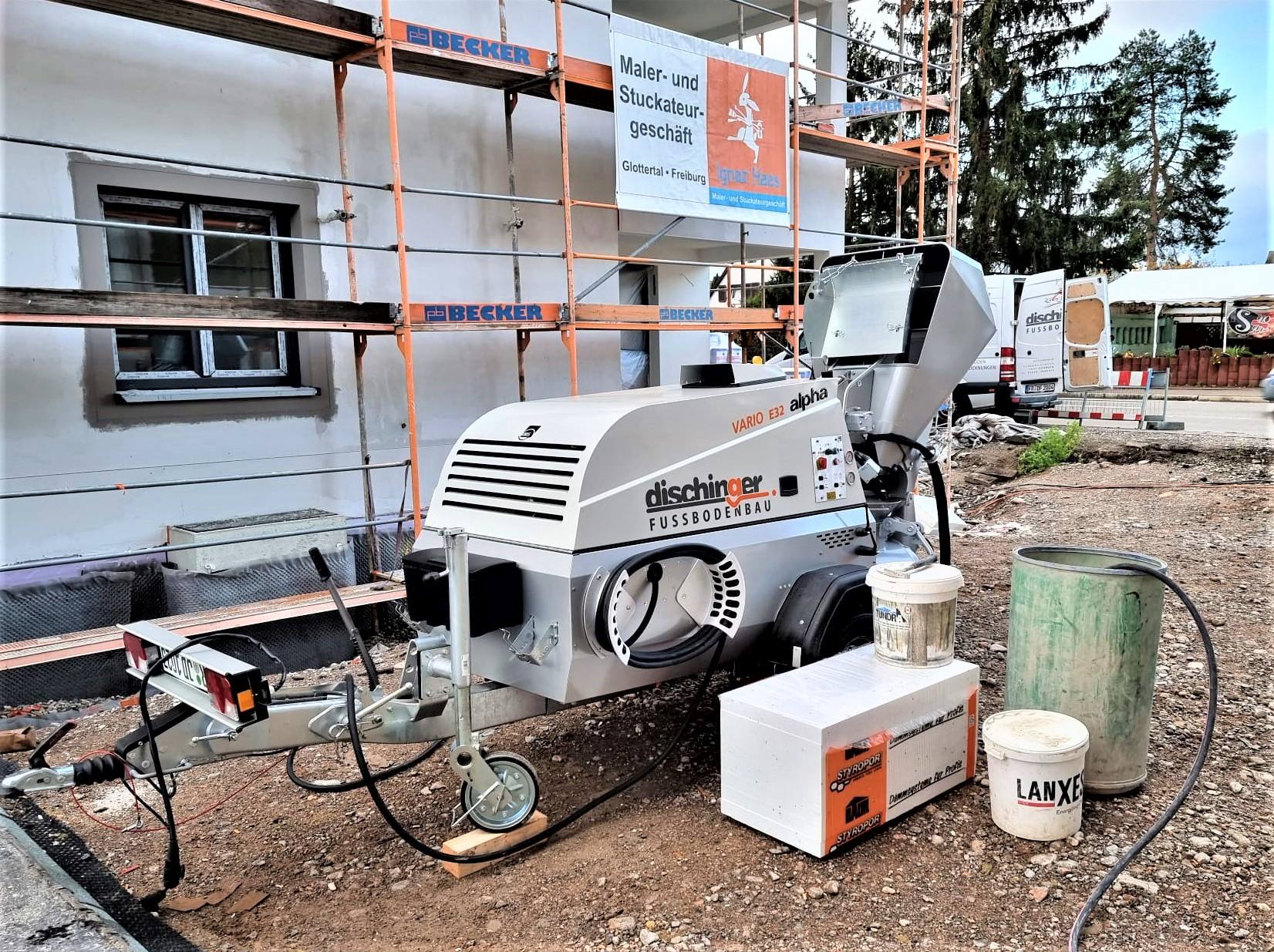 Dischinger Fußbodenbau schafft eine alpha E32 Vario an » BMS - Bau ...